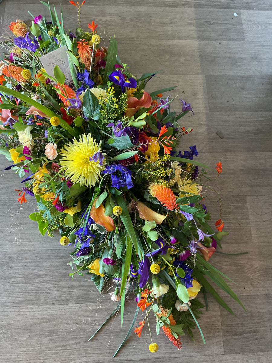 FUNERAL FLOWERS – Fleur De Lynn